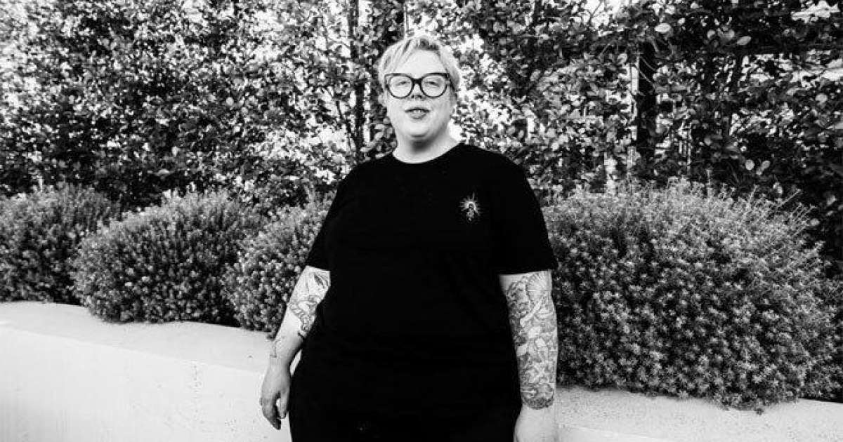 The Black Madonna sanatçı ismini The Blessed Madonna olarak değiştirdi ...